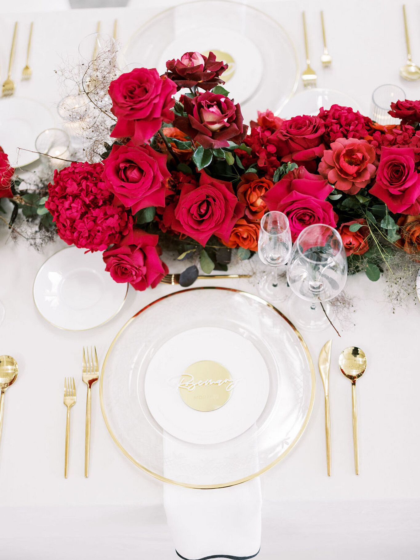 White and Gold Place Setting With Mirrored Gold Name Cards and Red ...