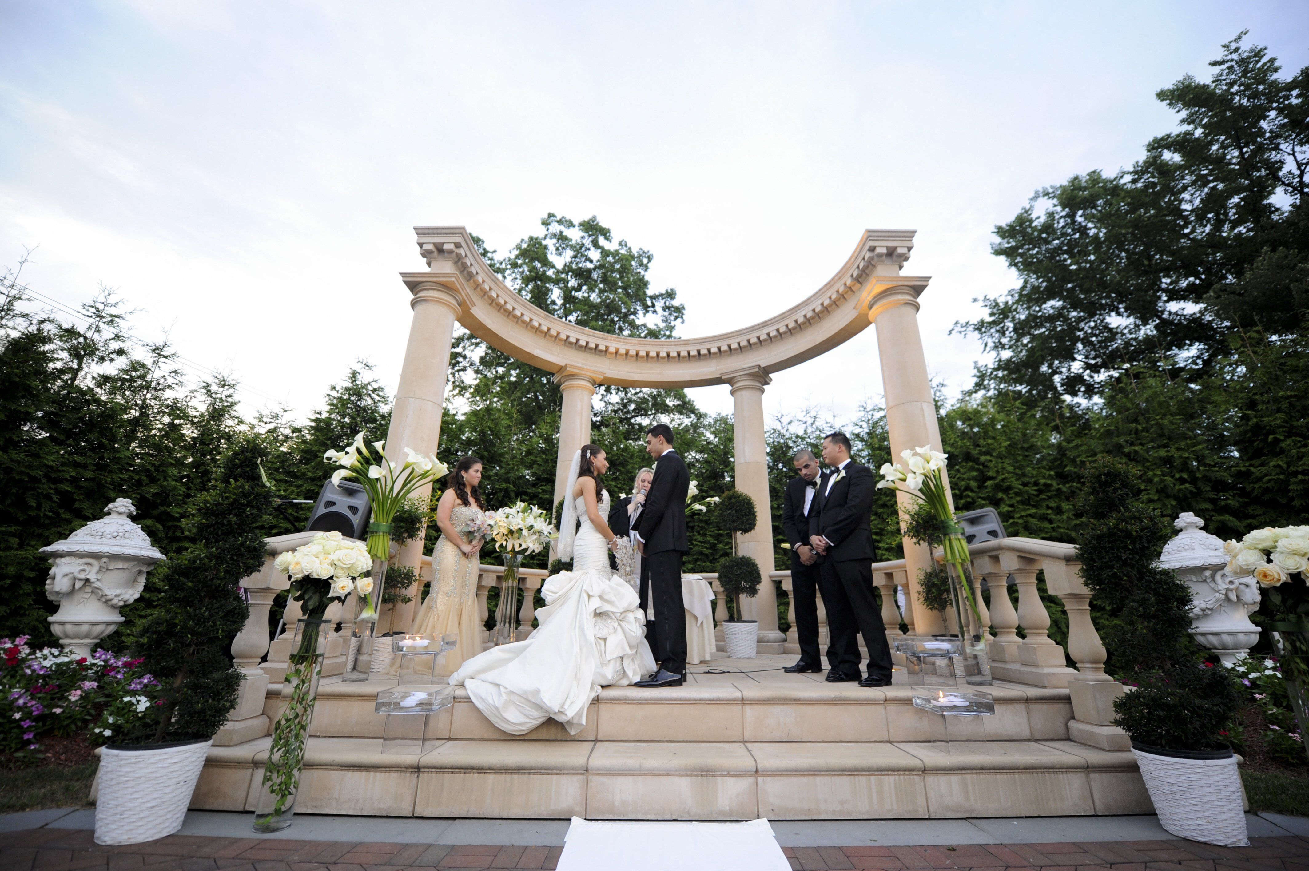 Grand Outdoor Ceremony