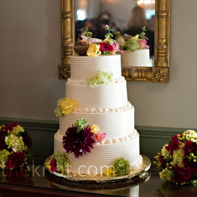 White Floral Cake