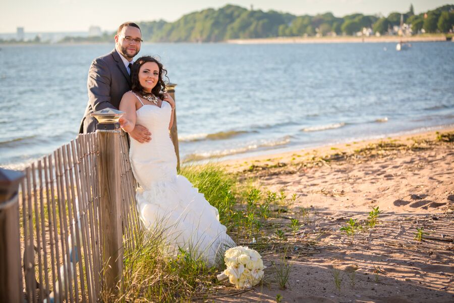 A Classic, Glamorous Wedding at Anthony's Ocean View in New Haven ...