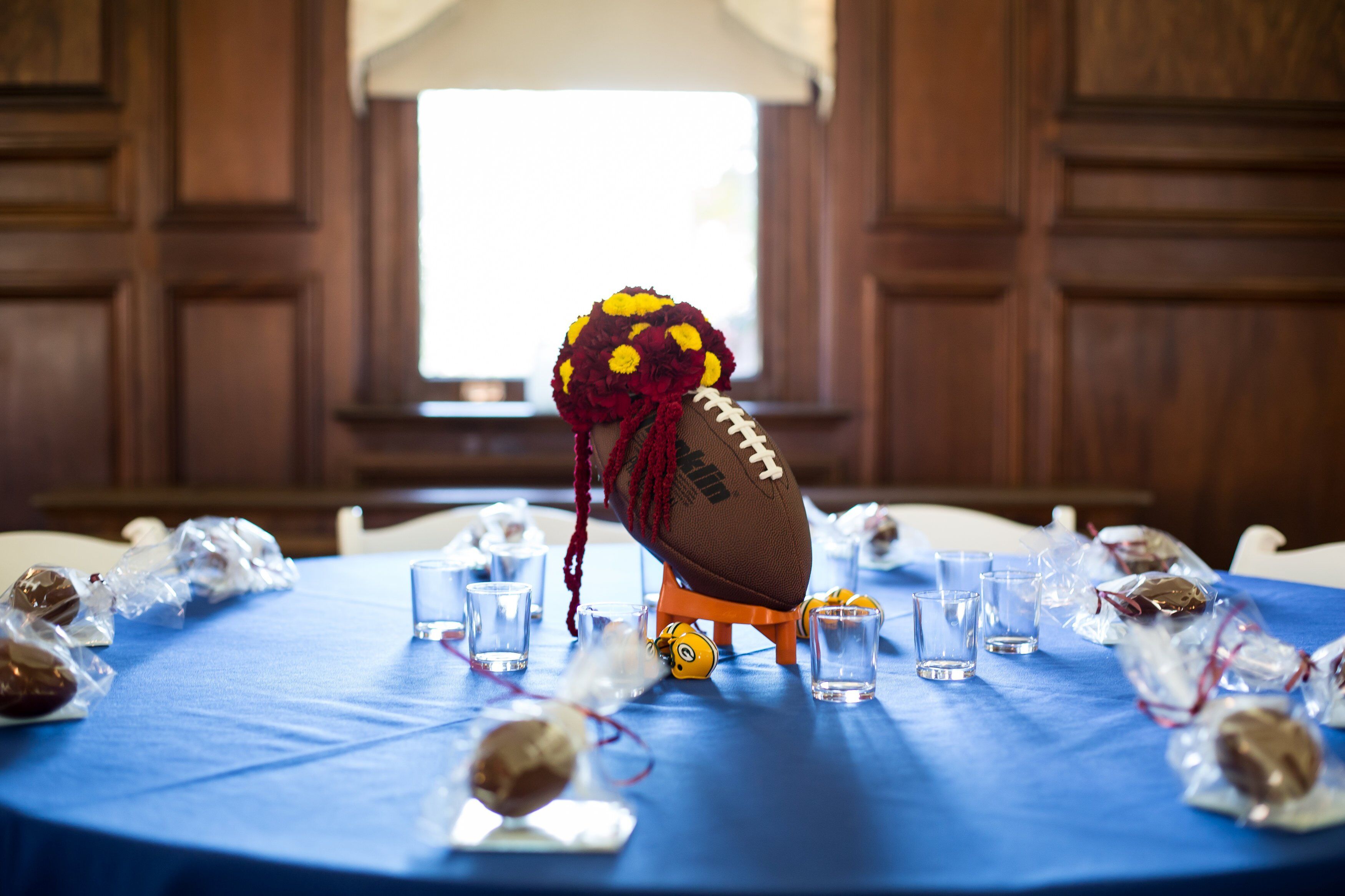 Football wedding theme 60 photos - Astyledwedding.com