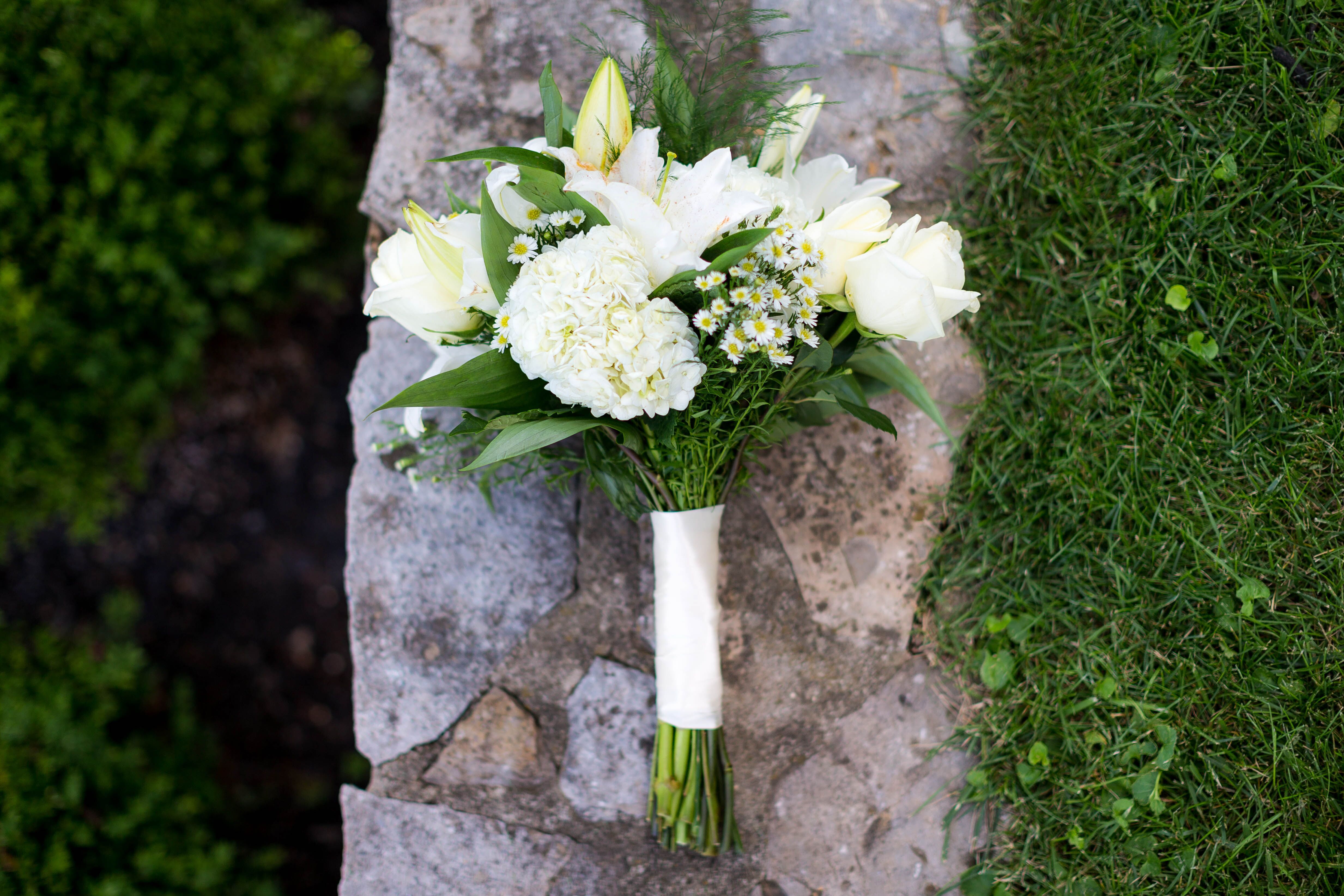Stephanie's Traditional Ivory Floral Bouquet