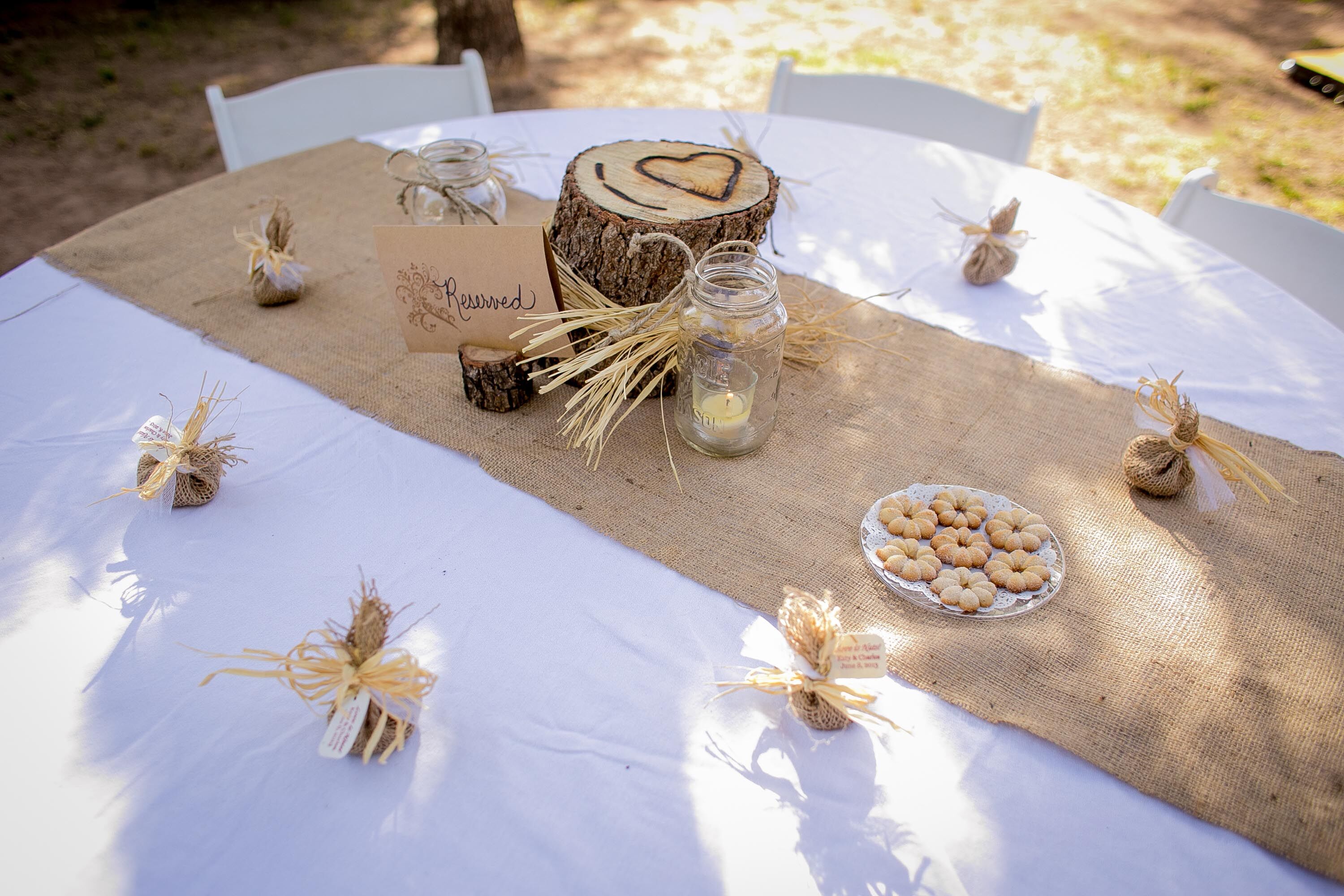 Rustic Western Dining Tables With Burlap And Wood