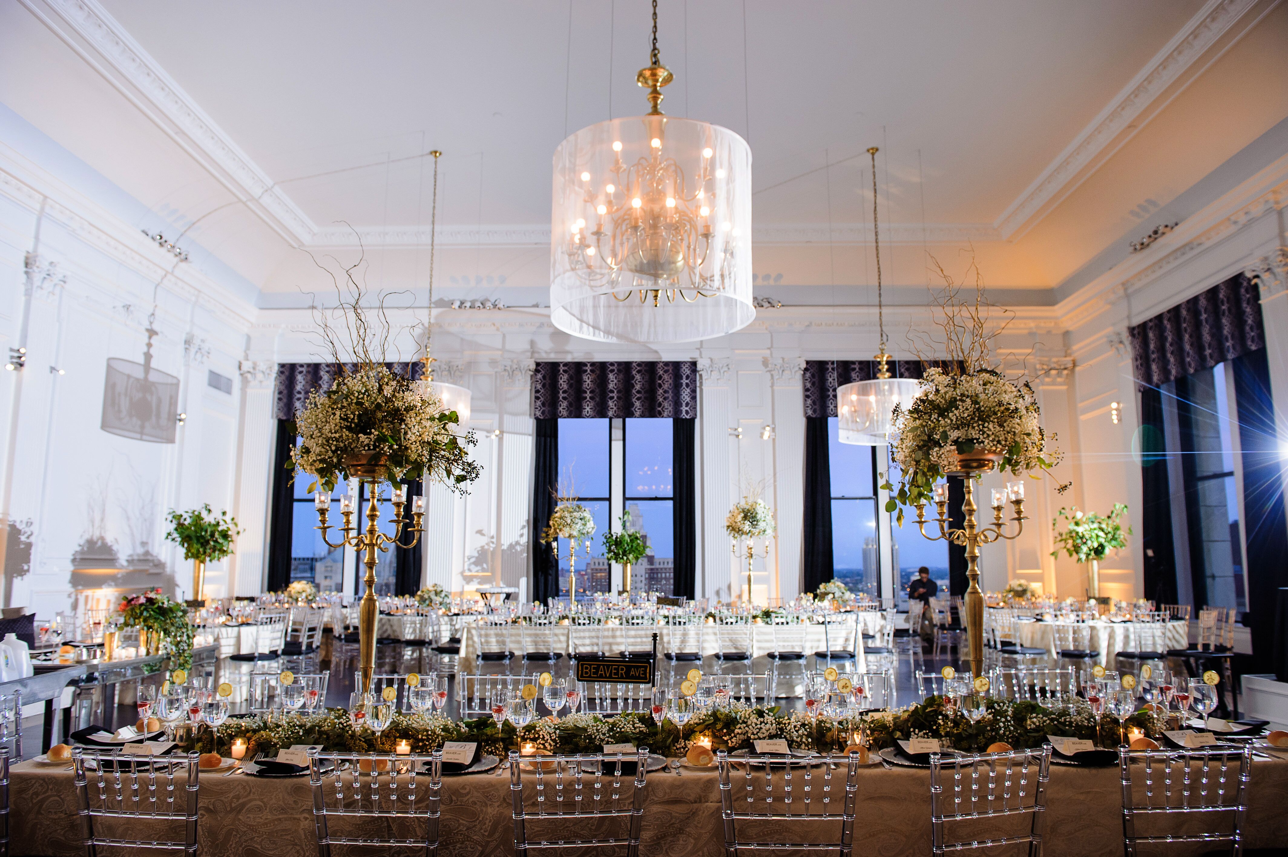 Glamorous Dining Tables at Down Town Club