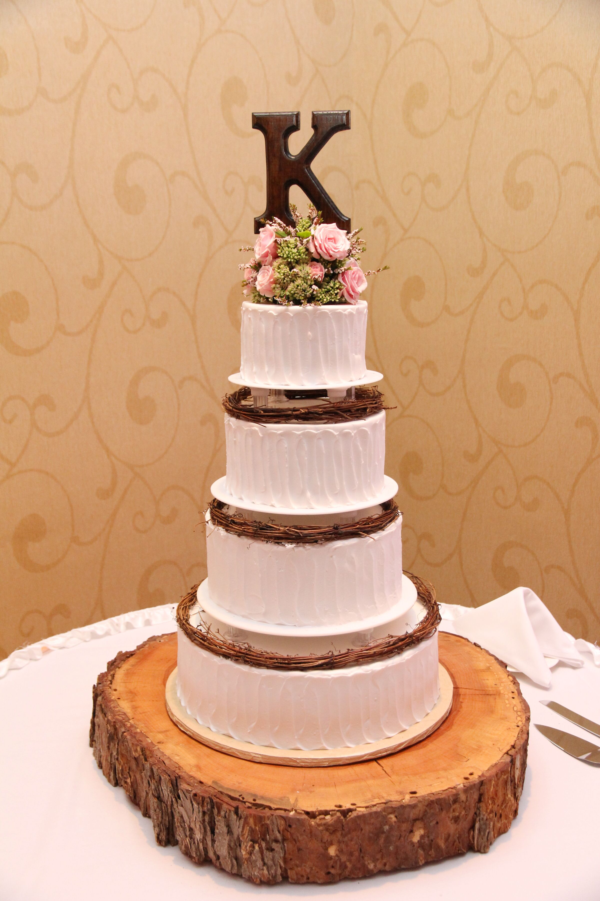 Wooden-Branch-Adorned Wedding Cake
