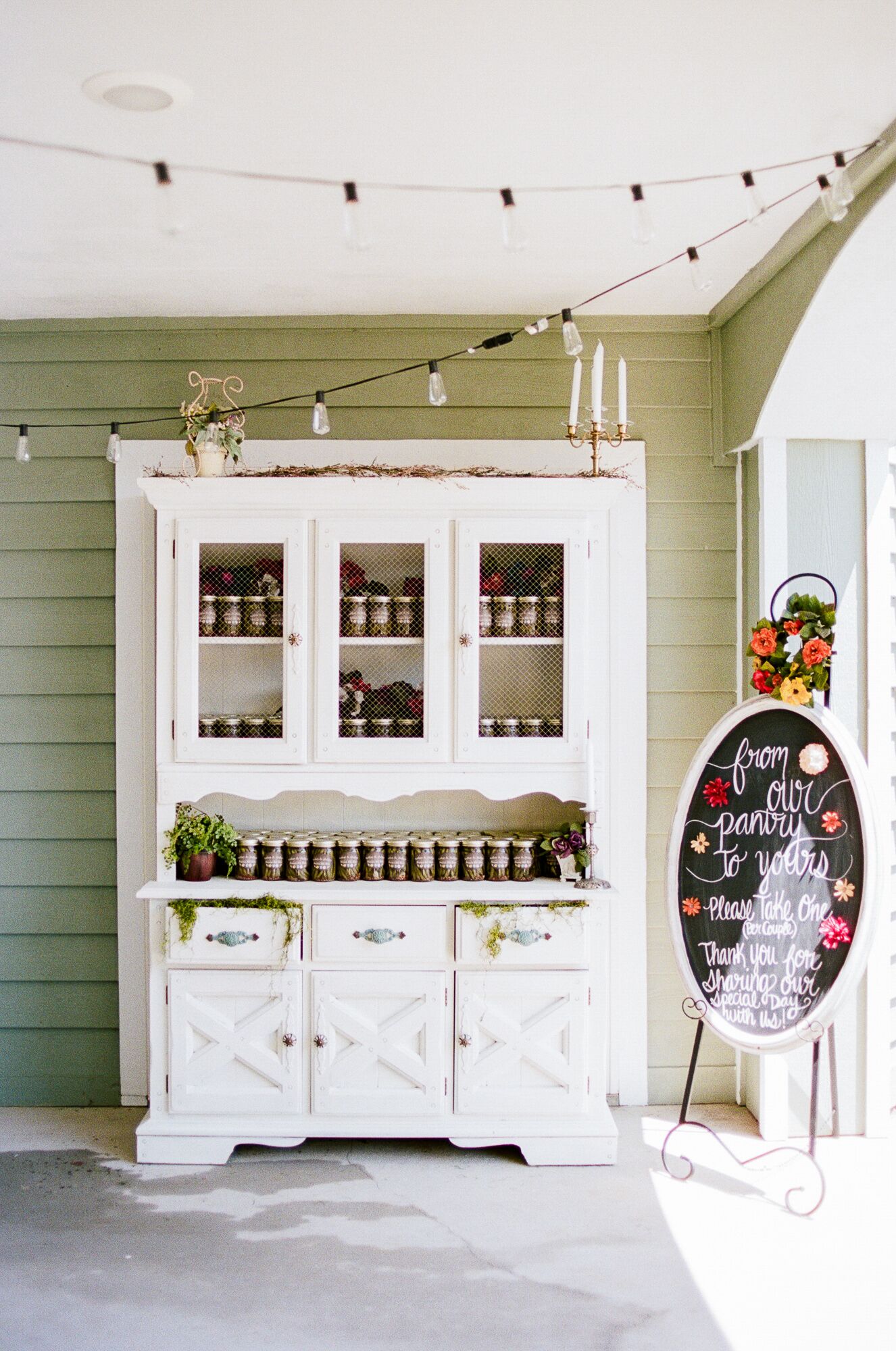 Shabby-Chic Vintage Hutch