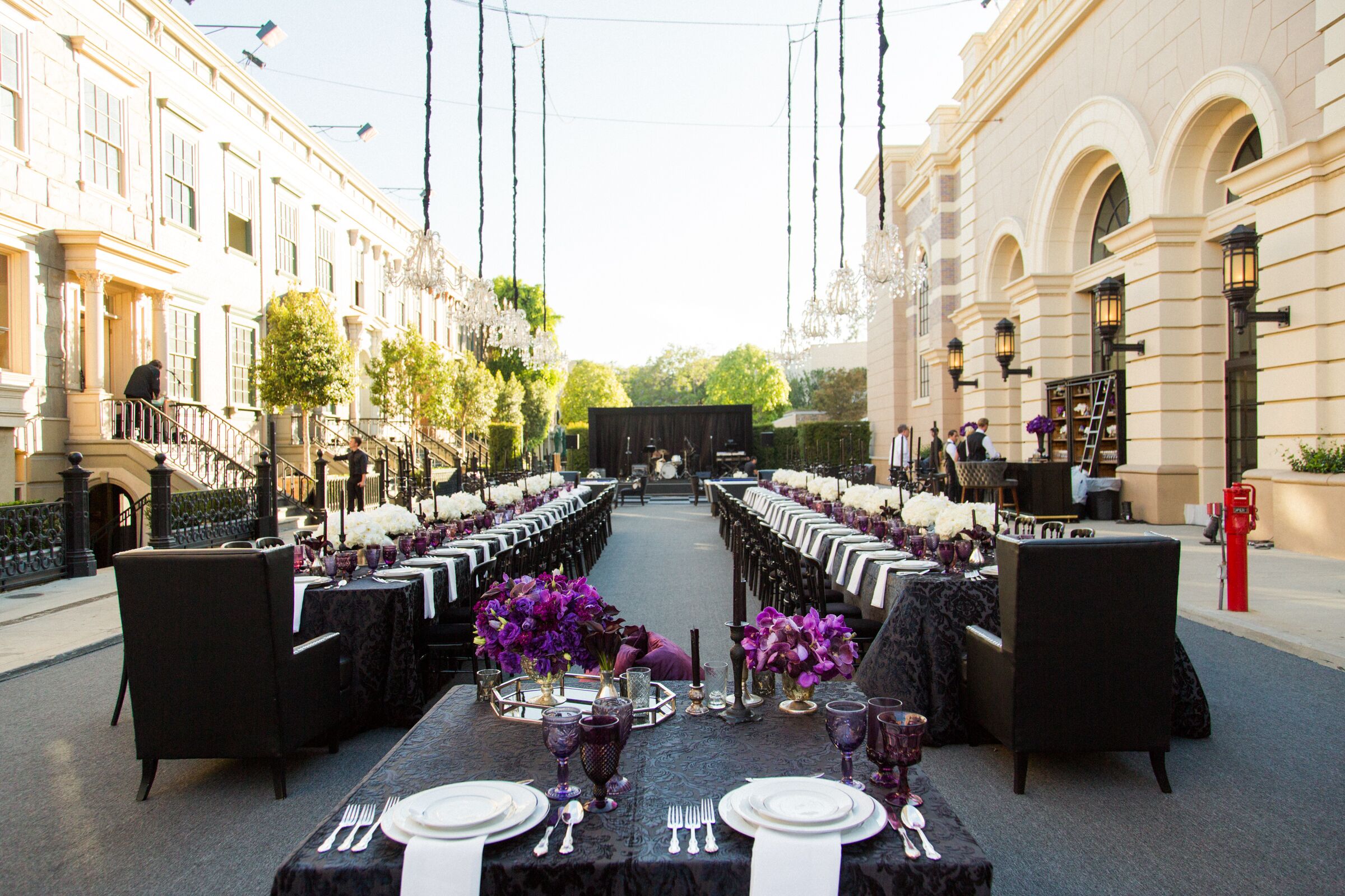 Glamorous Black and Purple Banquet Tables