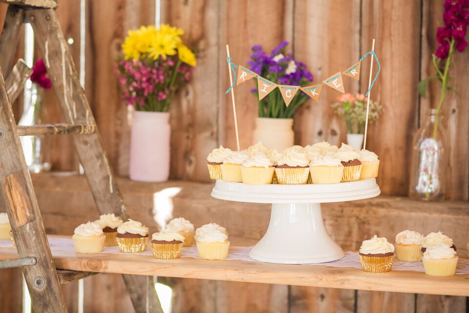 Cupcake Table and Bunting Decor