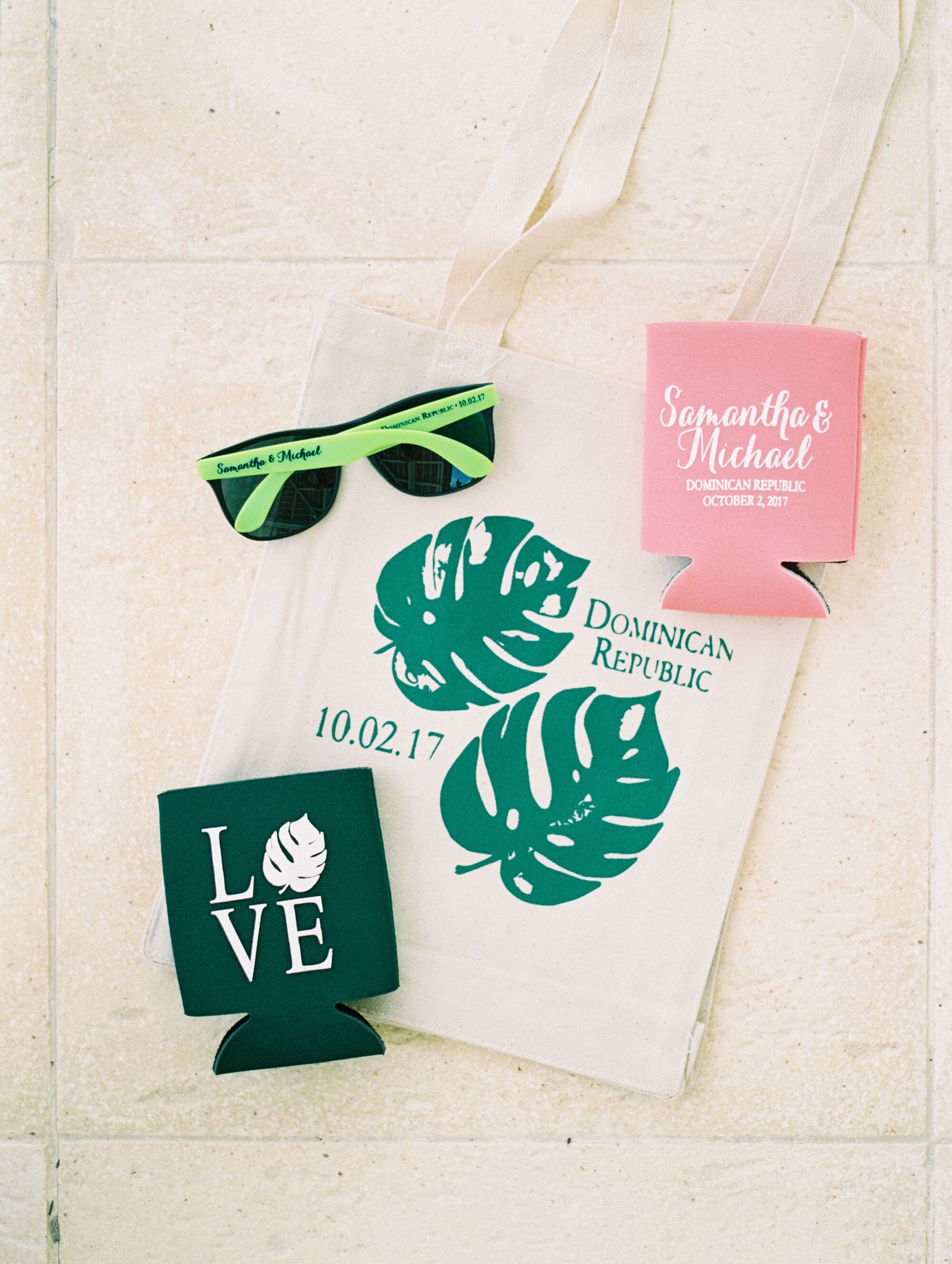 Personalized Monstera Leaf Welcome Bags